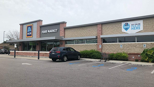 Aldi Expands Curbside Grocery Pickup Availability to Nearly 600 Stores ...