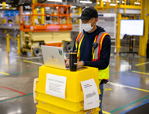 Amazon Announces Two New Fulfillment Centers in Kansas | Deli Market News