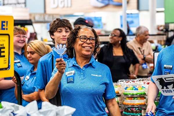 Food Lion Feeds Donates 250,000 Meals in Honor of Associates; Meg Ham ...