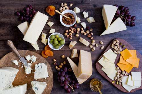 Schuman Cheese Showcases Everyday and Holiday Cheese Flights | Deli ...